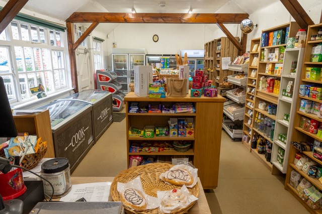 Ropley Courtyard Community Shop – Your local community shop